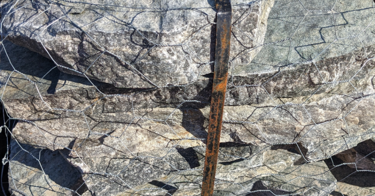 Cowboy Coffee Mica, 1.5"-2" Random Edge | Sharecost Rentals & Sales
